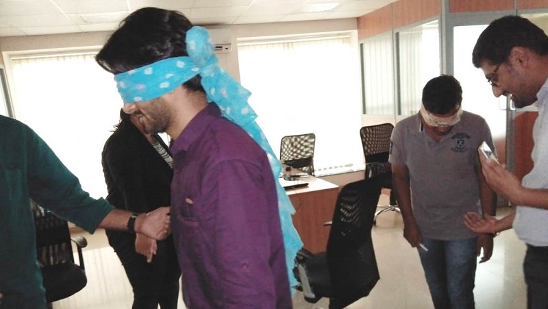 4 Workplace Communication Games For Training CSRs New Vision 4 Workplace Communication Games For Training CSRs New Vision